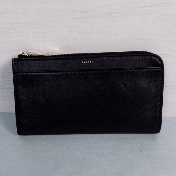 Skagen | Bags | Skagen Black Leather Wallet | Poshmark
